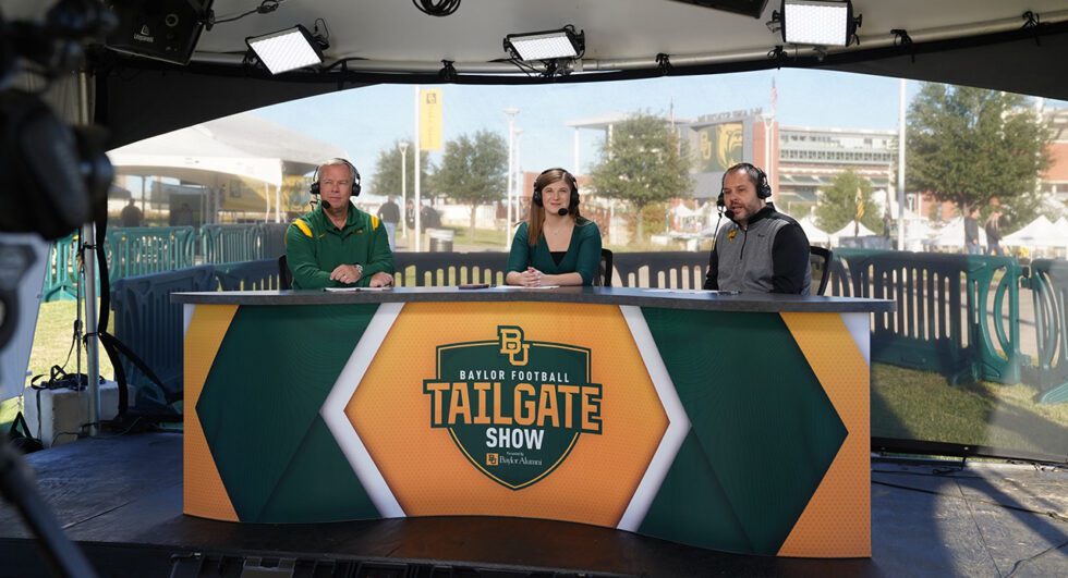 Baylor University Tailgate Show Desk | Pinnacle